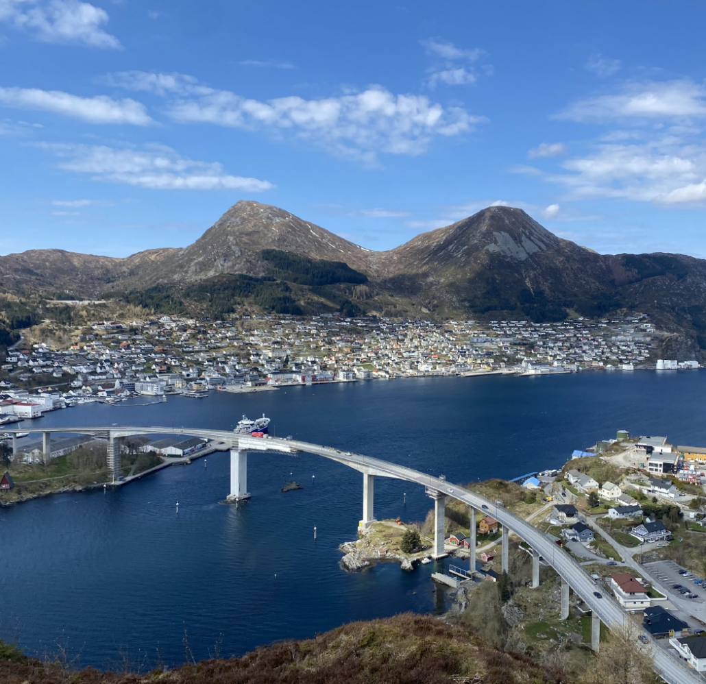 AKTIVITÄTEN UND ERFAHRUNGEN – Måløy fjordbuer